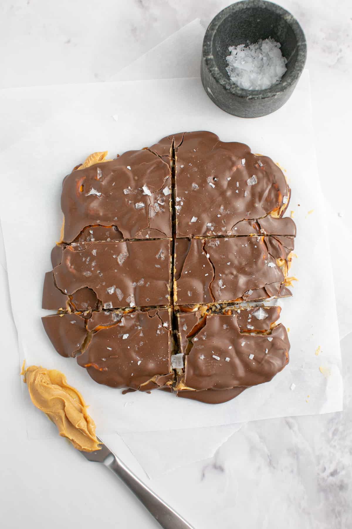 Easy Chocolate Peanut Butter Pretzel Date Bark Recipe - The Little ...